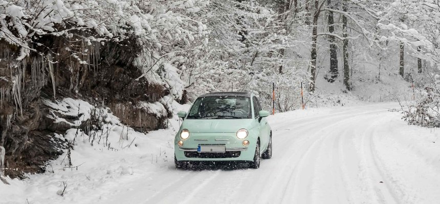 Auto winterfest machen: Tipps & Checkliste